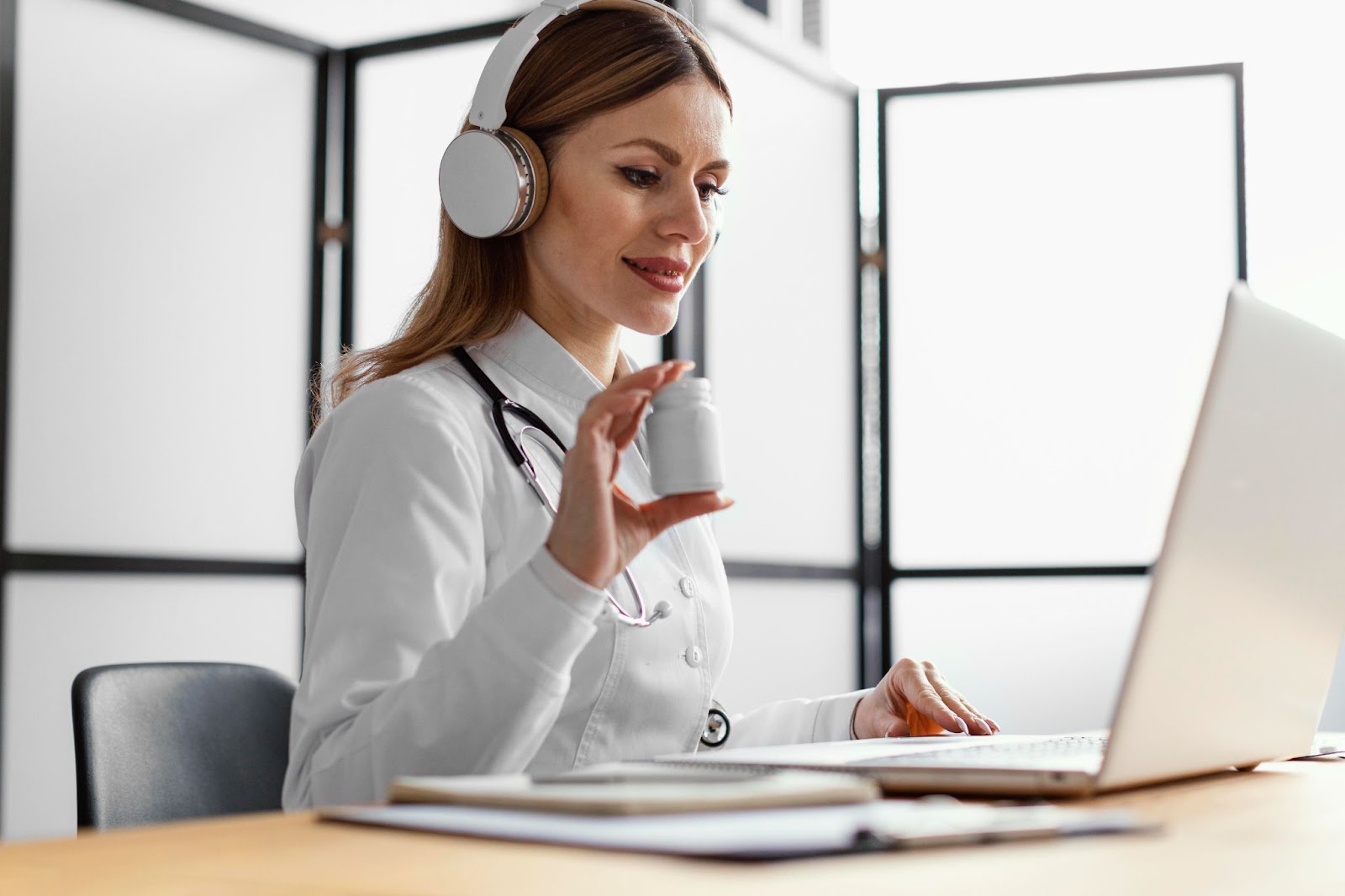What Does a Virtual Medical Assistant Do? — VOOV io Group - Your Top ...